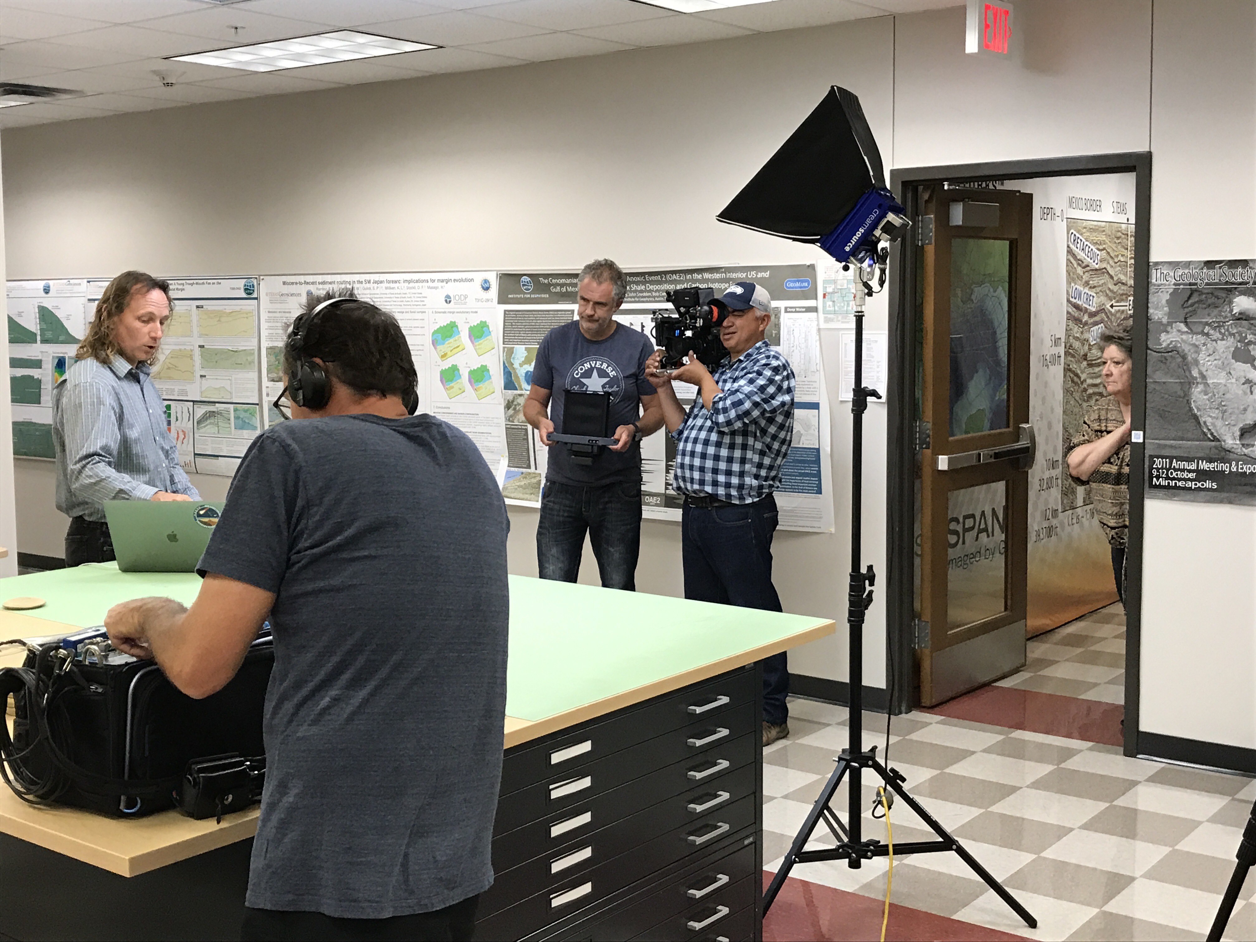 Outreach - UT Institute for Geophysics