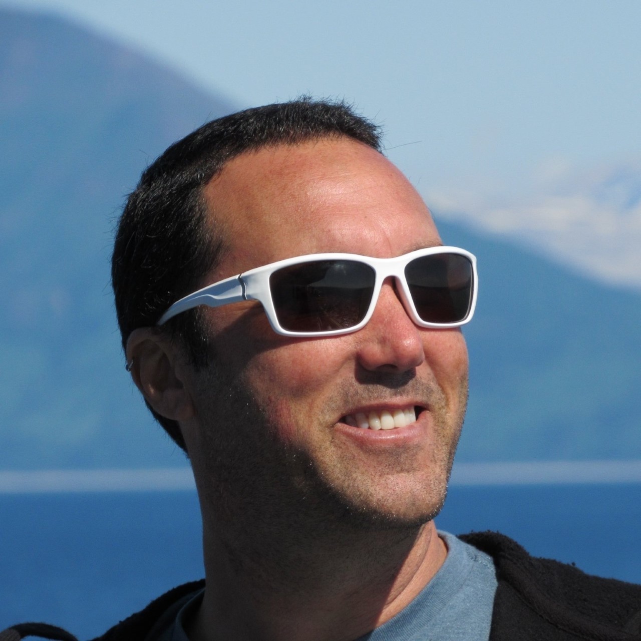 Eric Attias - UT Institute for Geophysics